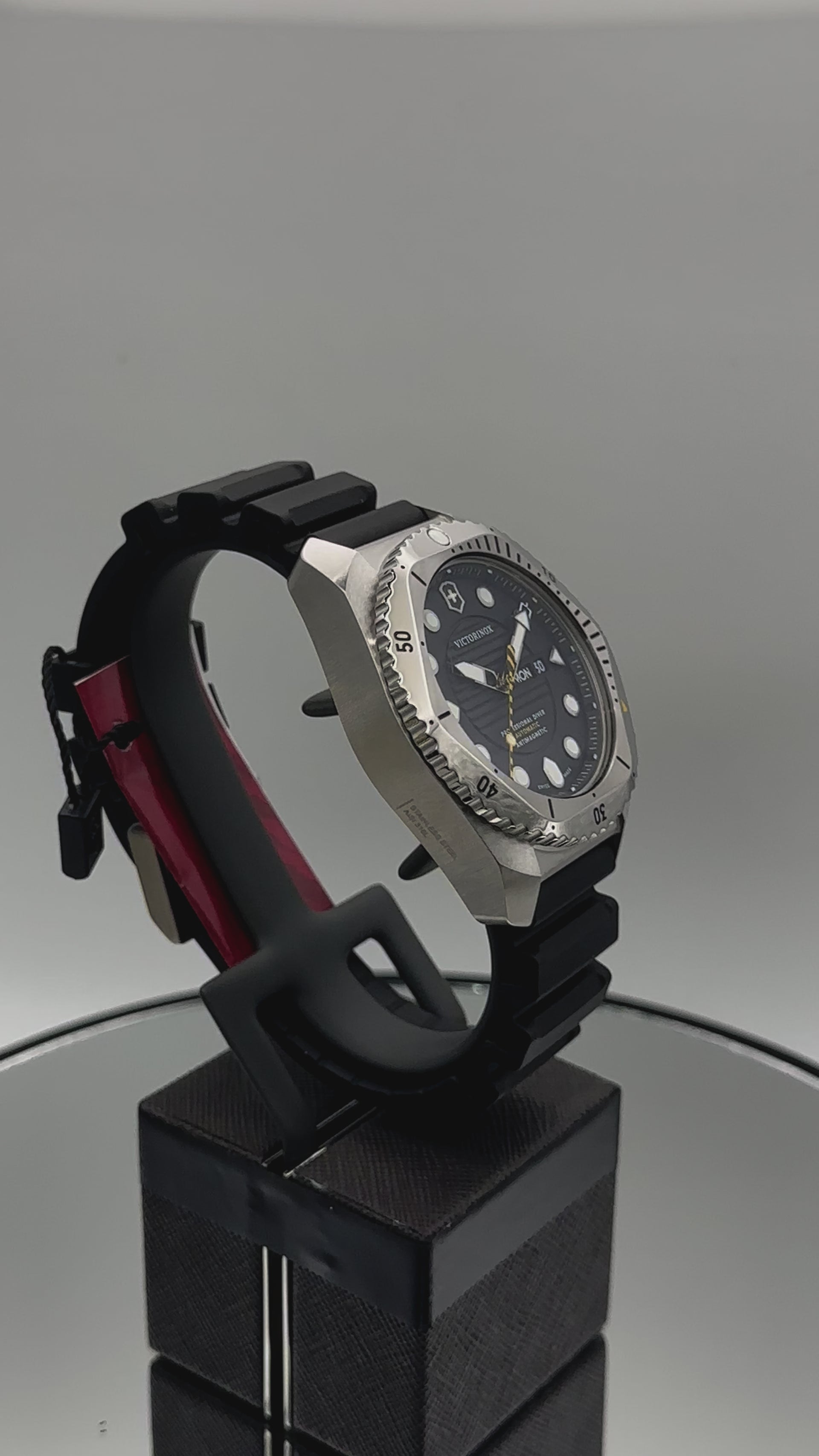 Victorinox Dive Pro Automatic- 241994 – Halifax Watch Company
