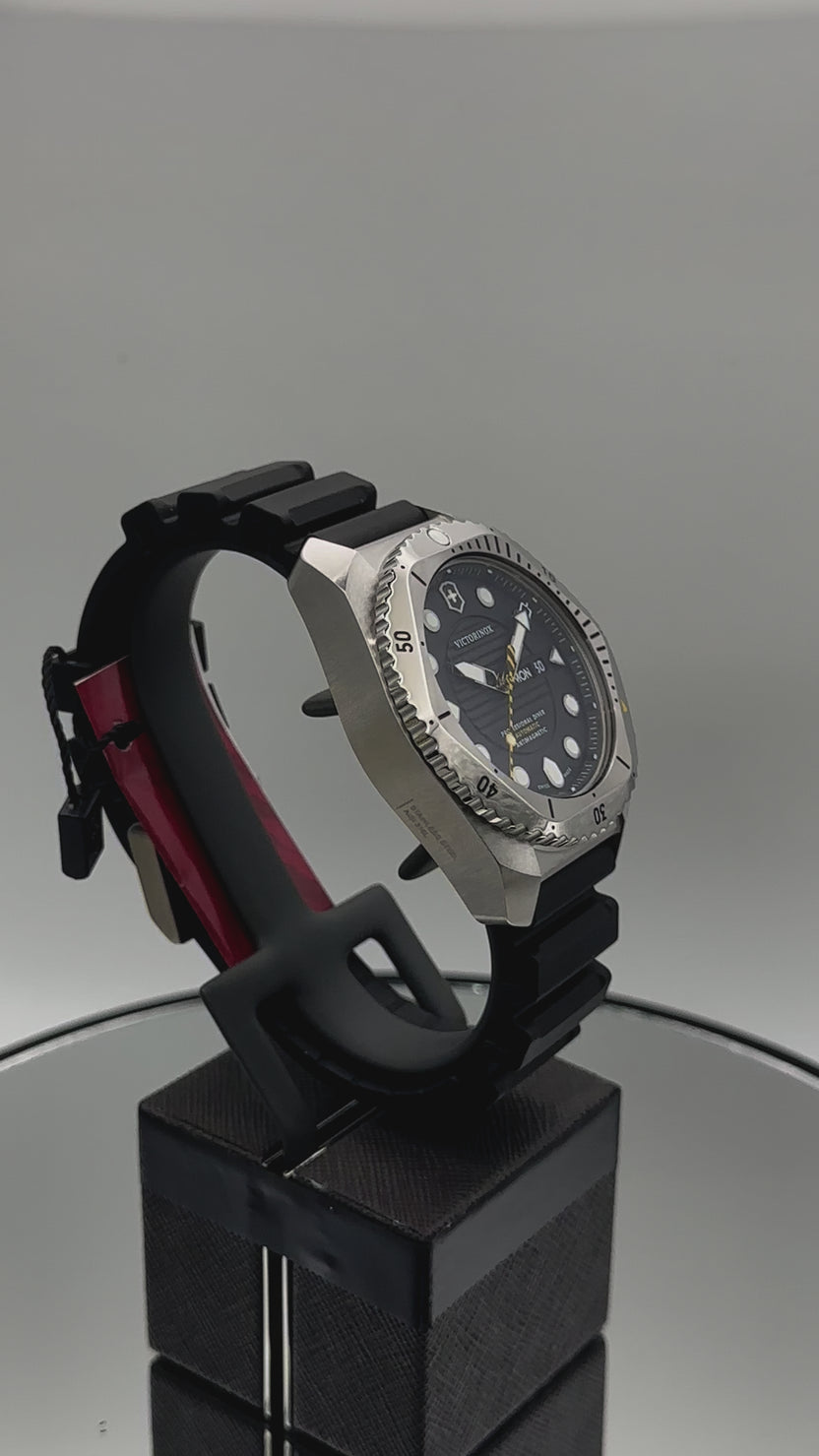Victorinox Dive Pro Automatic- 241994 – Halifax Watch Company